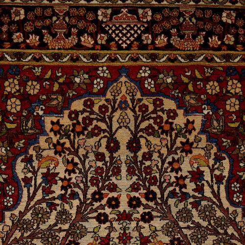 Antique Isfahan Persian prayer rug | Mayfair Gallery