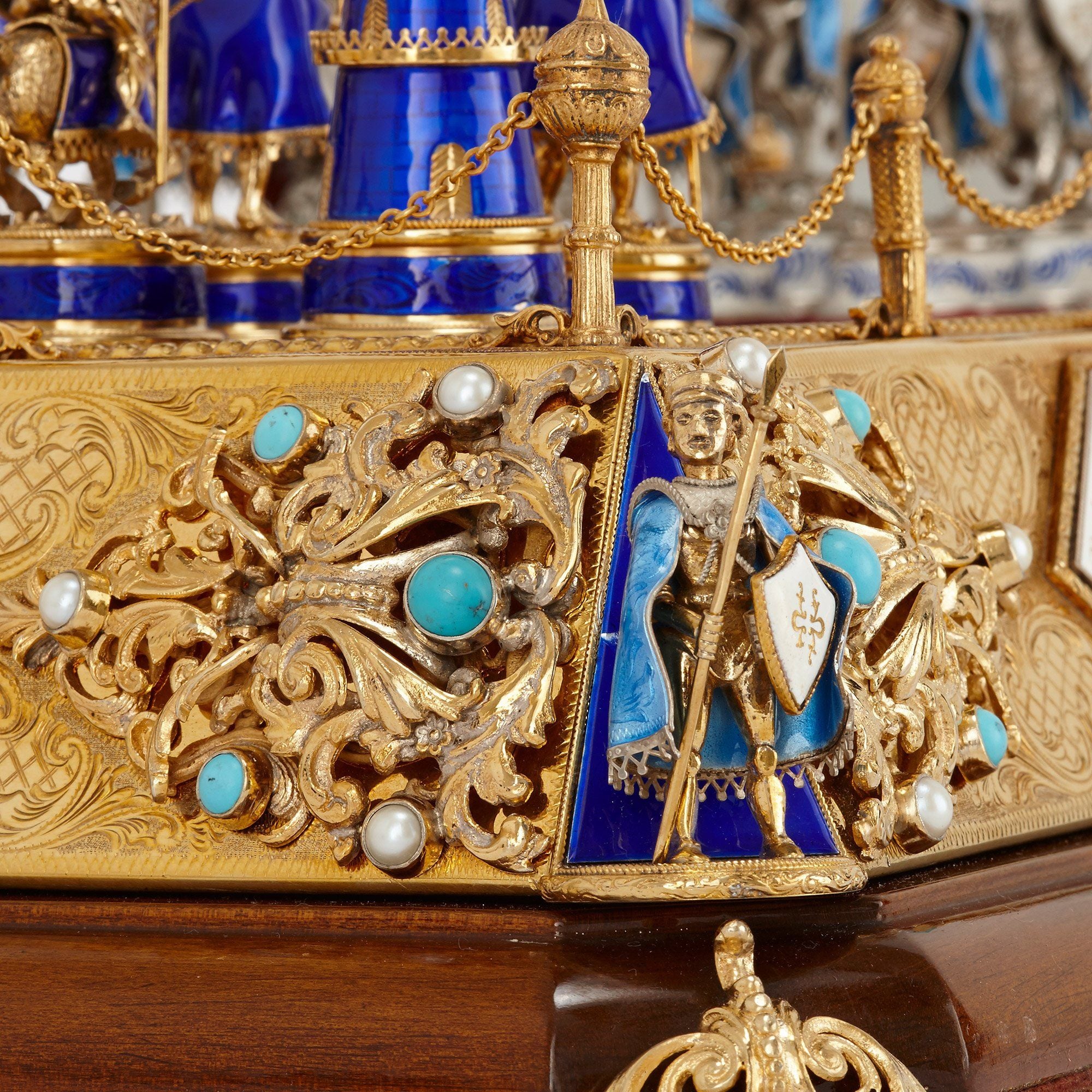 Precious stone, silver, gilt and enamel antique chess set | Mayfair Gallery