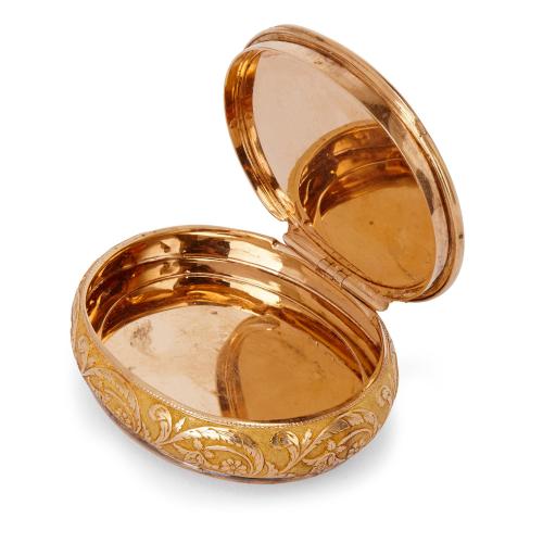 Rare gold pill box set with two micromosaic panels | Mayfair Gallery